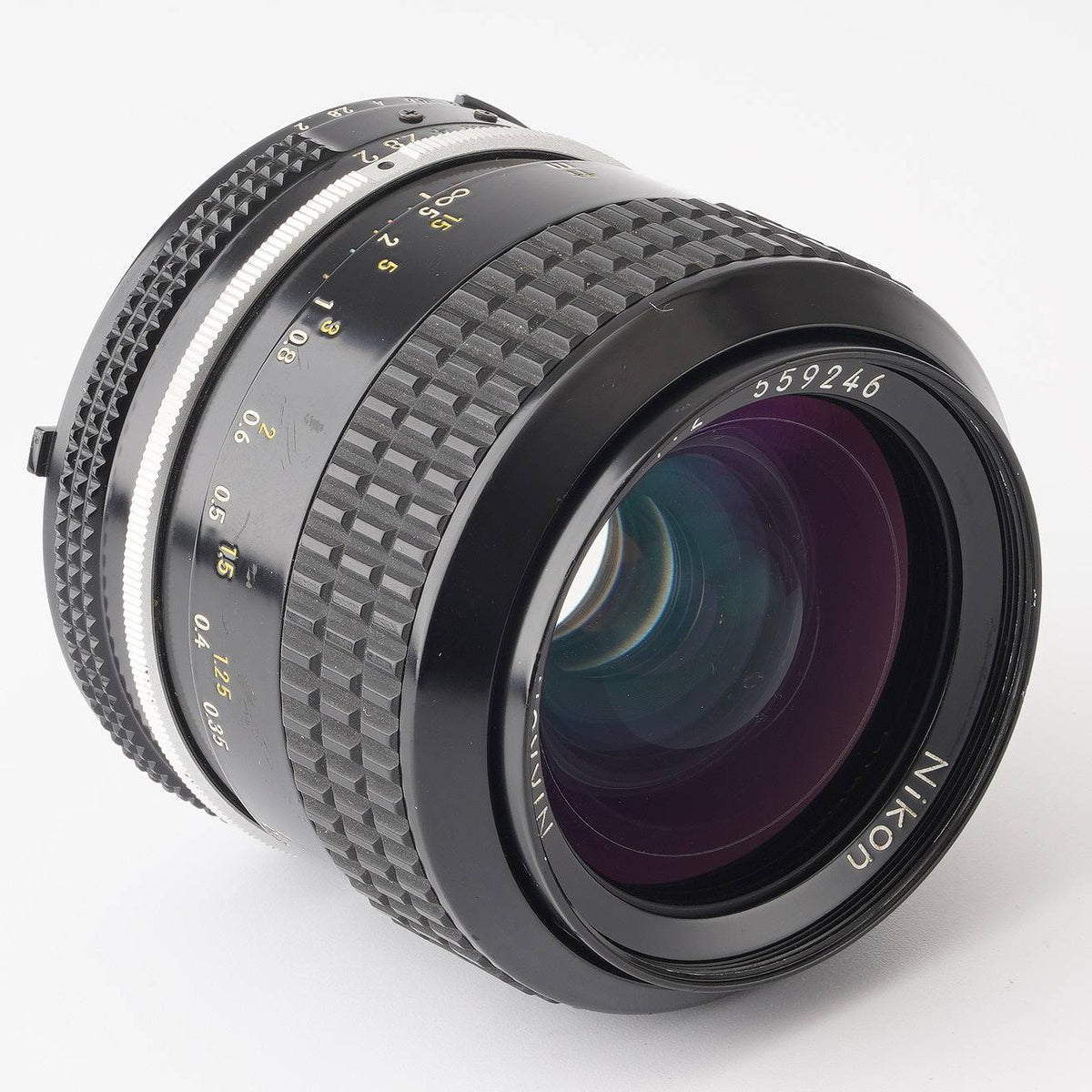 Nikon Ai NIKKOR 28mm f/2 – Natural Camera / ナチュラルカメラ